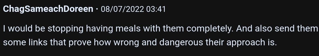 Mom Blasted for Telling Friend’s Kid to ”Clean Their Plate”