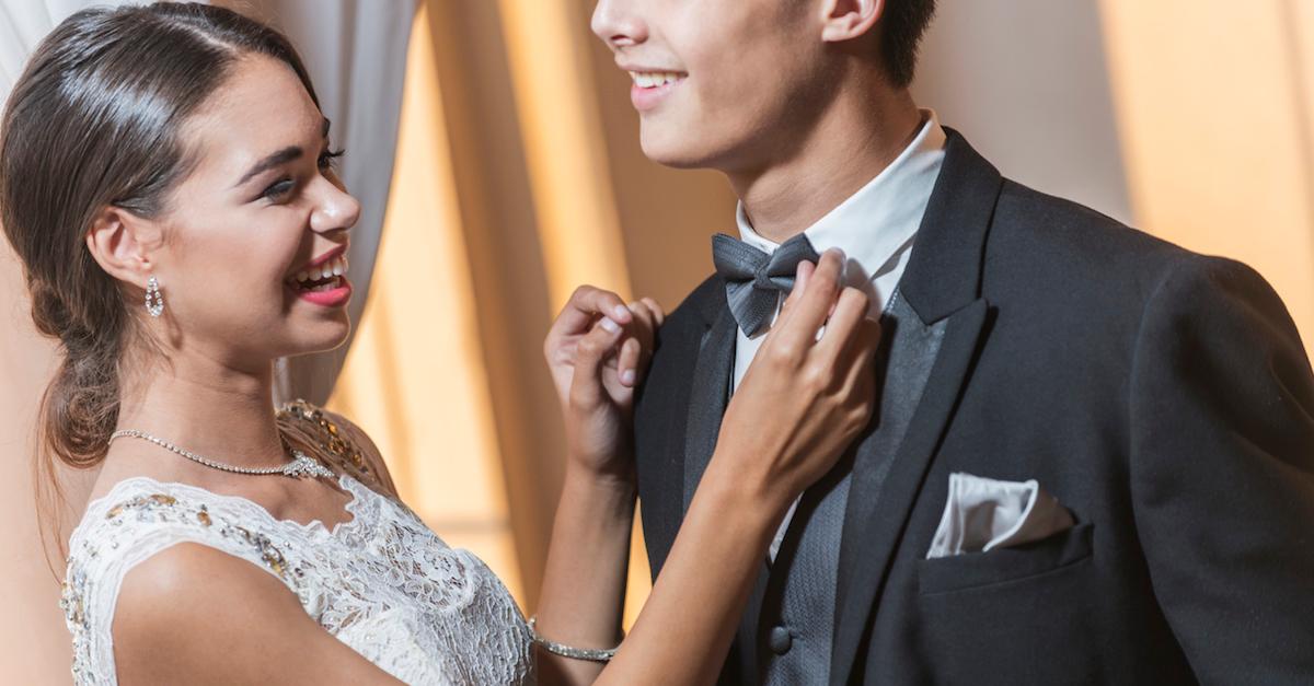 These Promposal Ideas for National Promposal Day Are Too Cute