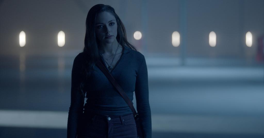 How Is Hope a Vampire and a Witch? Her Tribrid Powers Explained