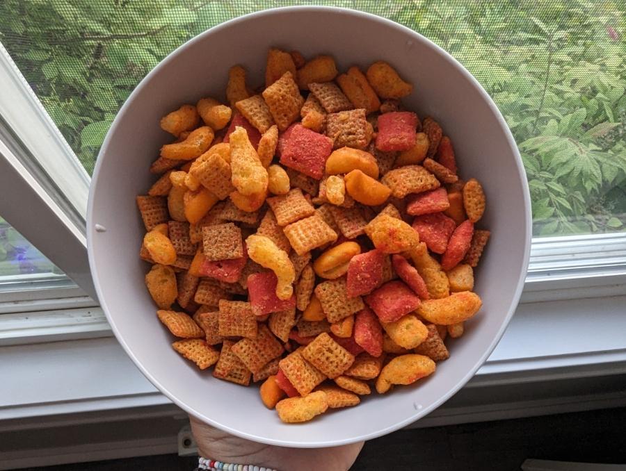 We Tried That: Chex Mix Remix Buffalo Chicken Sandwich