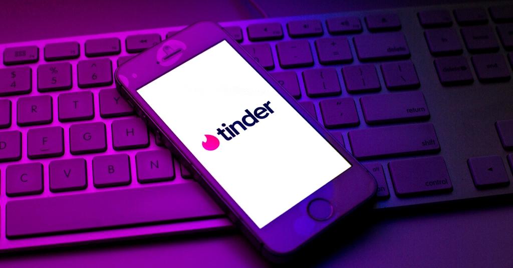 100+ Rizz Pickup Lines for Tinder That Actually Work